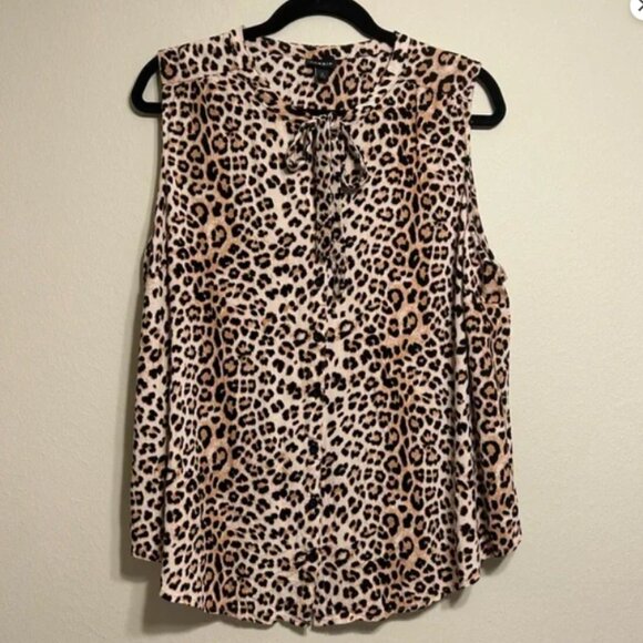 torrid | Tops | Super Cute Torrid Sz 2 Leopard Print Sleeveless Blouse ...